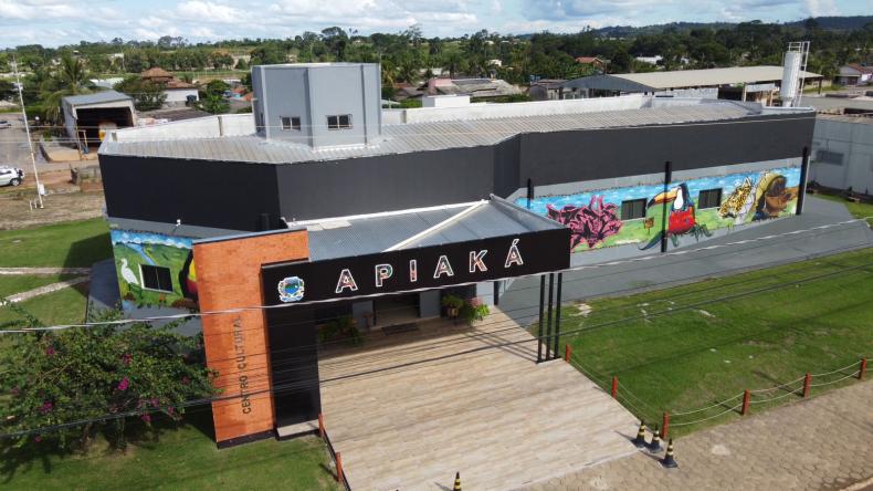 Prefeitura Municipal Inaugura Centro Cultural Apiaká - TV Apiacás